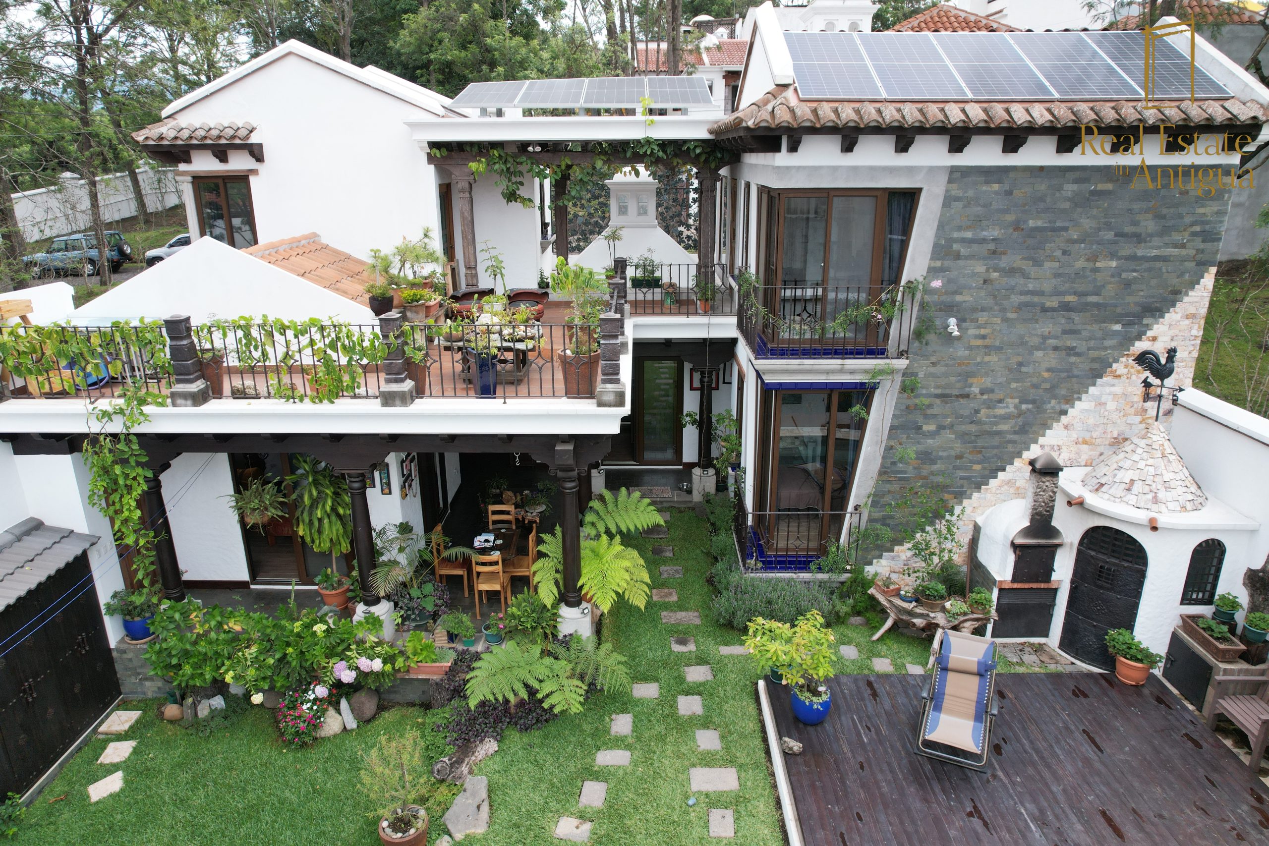 Propiedades – Real Estate in Antigua